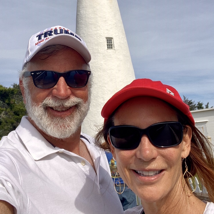 Lisa & Guy Hebert's Traveler Profile on Polarsteps